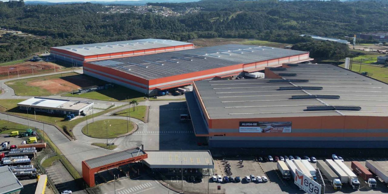 Entenda o que é centro logístico e como funciona - Capital Realty